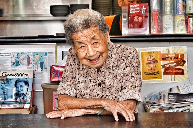 Private Singapore Airport Layover Walking Tour - The First Stop: Hello Singapore