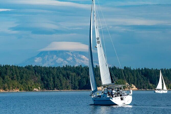 Private Skippered Charters in Puget Sound - The Experience at Its Best: Views, Wildlife, and Authenticity