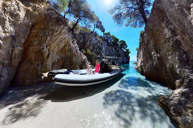 Private Skopelos Island Boat Cruise Tour to Mamma Mia Sites - Exploring the Skopelos Mamma Mia Boat Tour: An Authentic Aegean Adventure