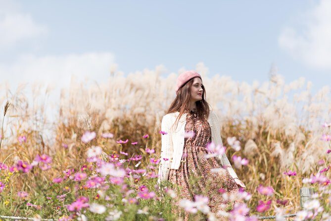 Private Sky Park Photo Shoot in Seoul with a Photographer - The Charm of Haneul Park