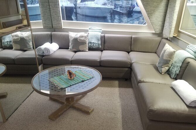 Private Snorkeling or Fishing in Nassau - 55ft Cocorijo - Key Points