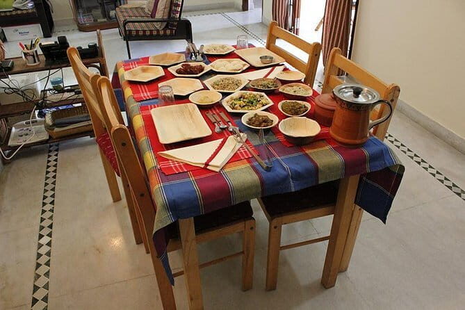 Private South Indian Vegetarian Dining with a Local Near the Chennai Airport - What to Expect from the Experience