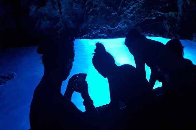 Private speedboat tour to Blue Cave and visit Island Hvar - The Sum Up
