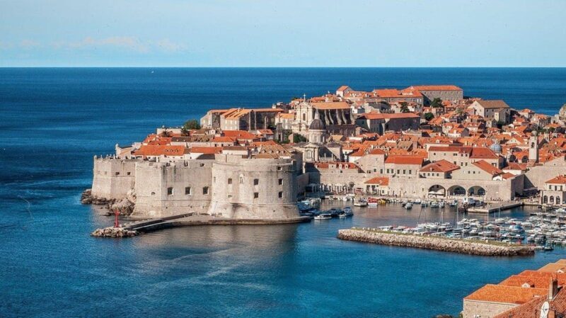 Private Split to Dubrovnik Tour with guide and wine - An All-Inclusive Day from Split to Dubrovnik