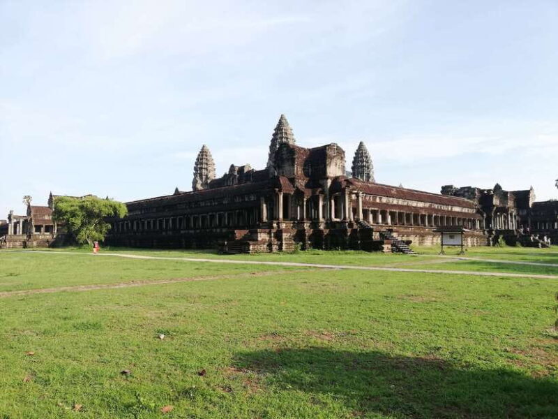 Private Sunrise Angkor Wat Tour - Key Points
