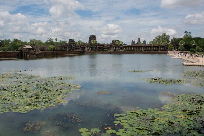 Private Sunrise Angkor Wat Tour with pickup from your hotel - Transport, Timing, and Flexibility