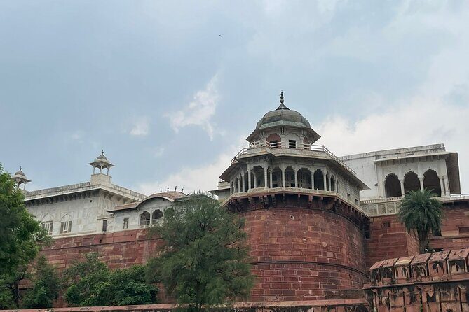 Private Sunrise Taj Mahal, Agra Fort and Baby Taj from Delhi - The Sum Up