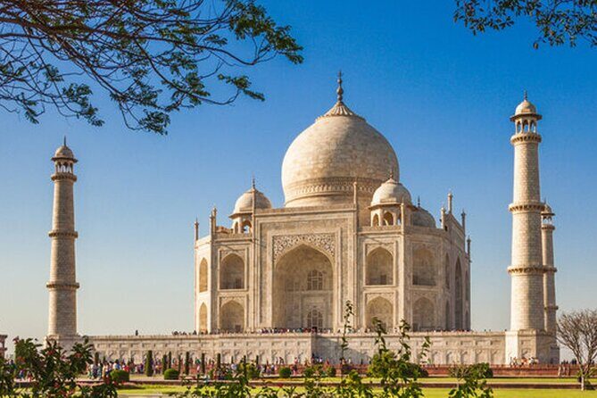 Private Sunrise Taj Mahal and Agra Fort DayTour From Delhi by Car - The Journey Begins: Pickup and Early Start