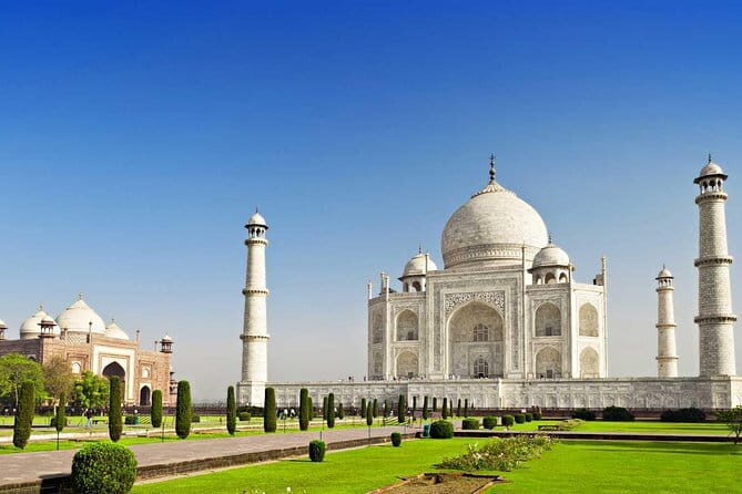 Private Sunrise Taj Mahal Tour from Delhi - A Well-Balanced Perspective
