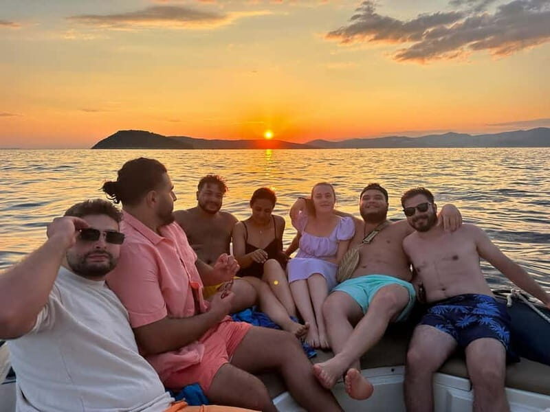 Private Sunset Boat Tour with Music and Wine - Key Points