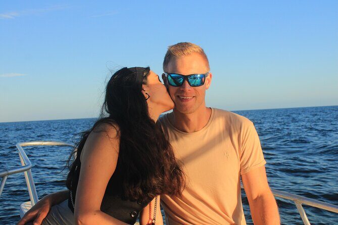 Private Sunset Cruise in San Jose del Cabo Appetizers,open bar - A Calm, Personalized Sunset on the Sea of Cortez