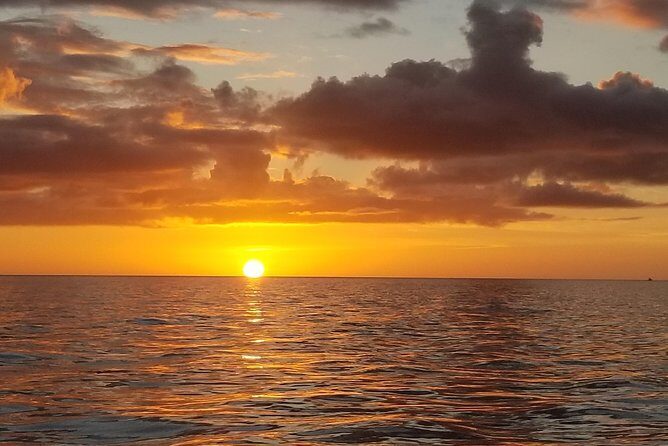 PRIVATE Sunset & Sightseeing Boat Trip of Naples Bay and the Gulf - Who Should Consider This Tour?