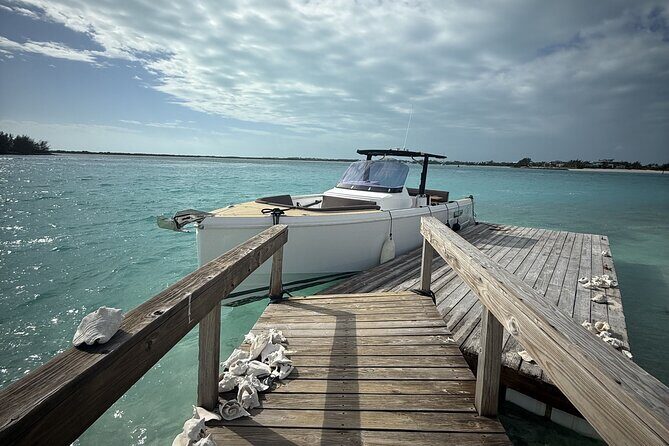 Private Sunset Tour Fjord 38 Ben - Discovering the Turks & Caicos Sunset by Boat