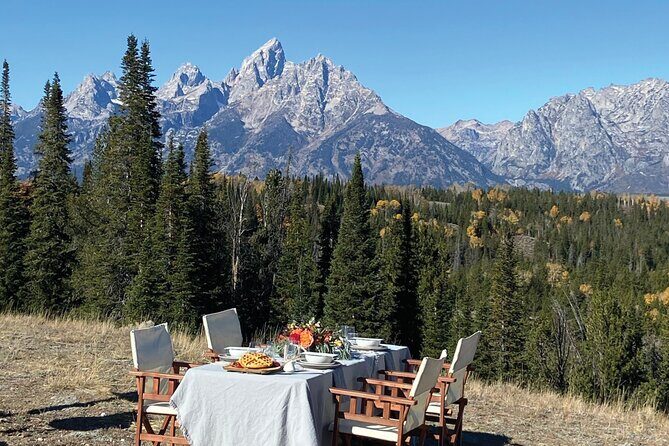 Private Sunset Wildlife Dinner Safari From Jackson WY - An In-Depth Look at the Sunset Wildlife Safari