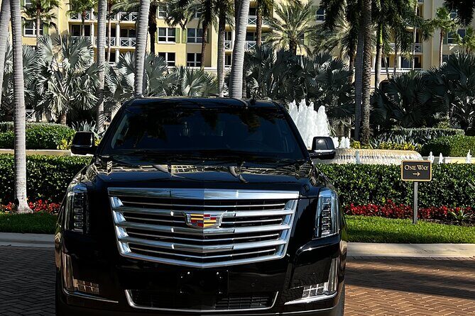 Private SUV Limo Services in Miami FL - The Vehicle: A Comfortable, Upscale Ride