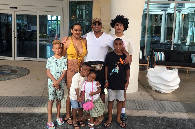 Private SUV One way Airport Transfer/Grocery & Liquor stop included - FAQ