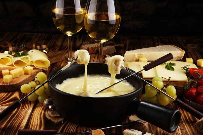 Private Swiss Cheese & Chocolate Tasting Trip in Gruyeres - Key Points