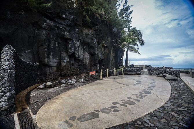 Private : Tahiti Museum & Circle Island Tour, Afternoon Tour (5h) - Frequently Asked Questions