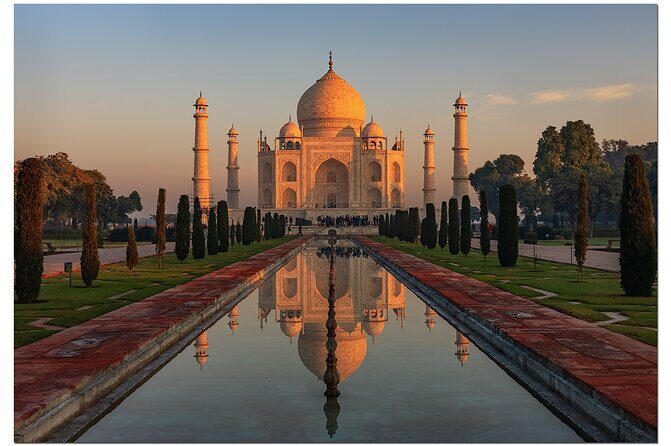 Private Taj Mahal day trip by Gatiman Express train ,private guided tour in Agra - A Fast Track to Agra in Style