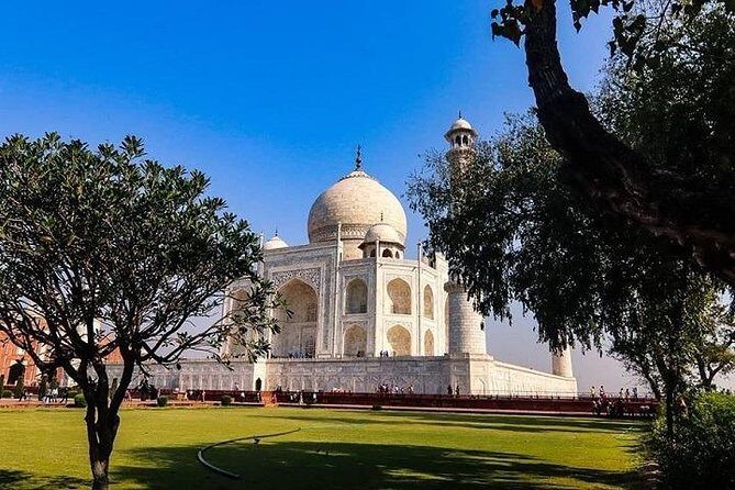 Private Taj Mahal + Fatehpur Sikri Tour By Car - New Delhi - Key Points