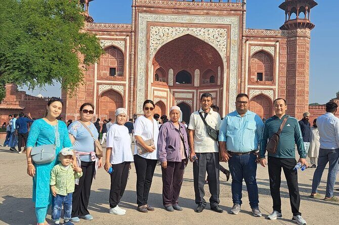 Private Taj Mahal Tour from Delhi by Car - Exploring the Taj Mahal: Marvel at Architectural Grandeur