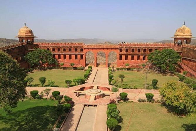 Private Tajmahal And Agra Fort Day Tour From Jaipur - FAQ