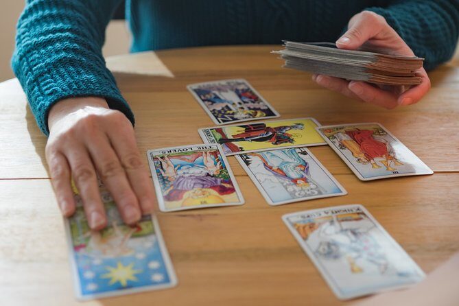 Private Tarot Reading - For Groups or Solo Adventurers - Key Points