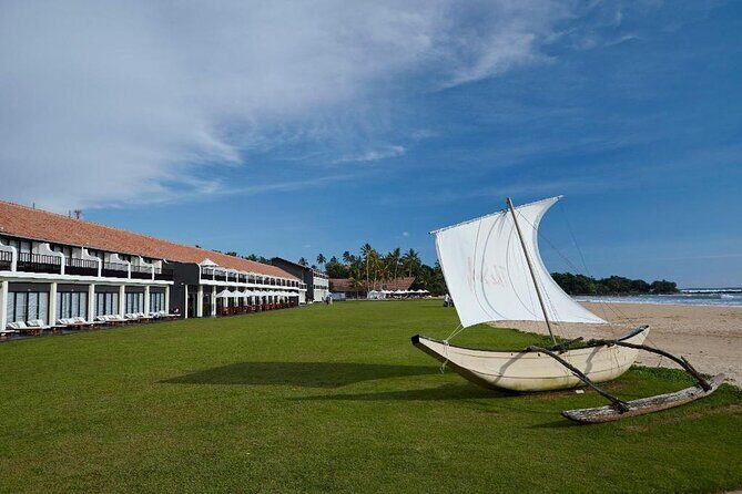 Private Taxi from Sri Lanka Airport (CMB-BIA) to EKHO Surf Hotel Bentota - Key Points