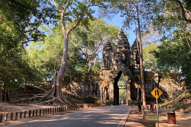 Private Taxi Siem Reap to Phnom Penh (English Speaking Driver) - In-Depth Look at the Experience
