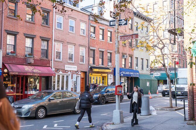 Private Taylor Swift Hotspots Walking Tour - An In-Depth Look at the Taylor Swift NYC Tour