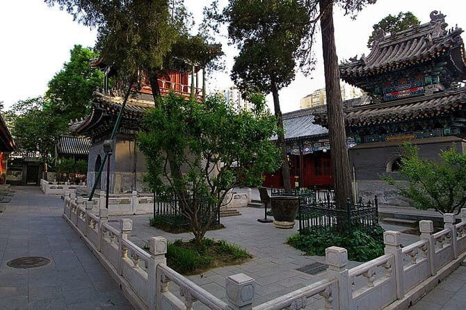 Private Temple Tour: Lama Temple, Temple of Confucius and Niujie Mosque - Introduction to the Tour Experience