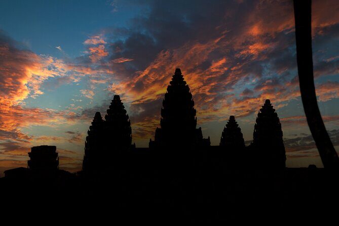 Private Temples Guided Tour (Angkor Wat, Ta Prom & Angkor Thom) - Transportation and Comfort