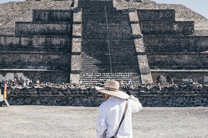 Private Teotihuacan: Climb Moon & Quetzalcoatl. See Sun Pyramid - Key Points