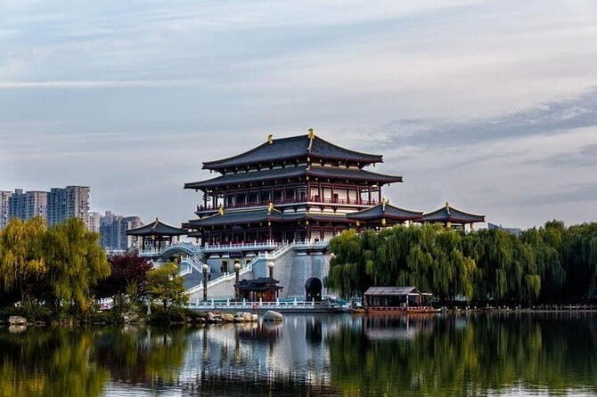 Private TerracottaArmy Tour Optional English/French/Spinish Guide - Who Will Love This Tour?