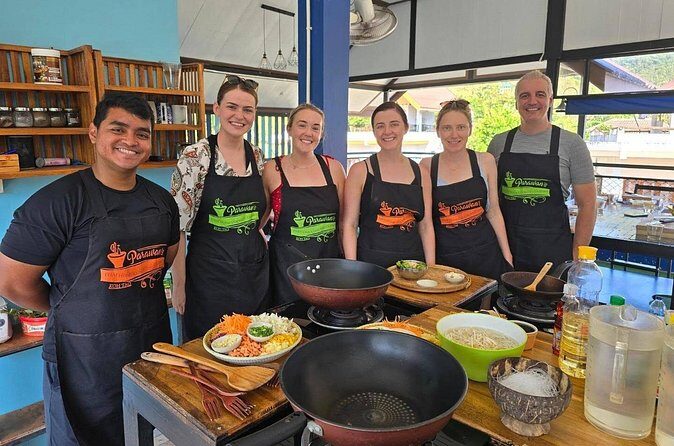Private Thai Cooking Class at Rooftop Kitchen on Koh Tao - Who Should Book This Experience?