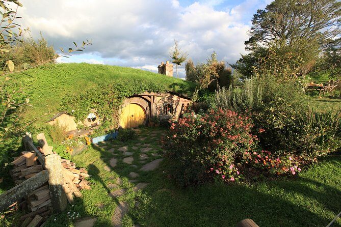 Private The Hobbiton Tour - Auckland Tour House - Key Points