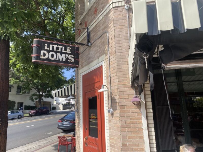 Private This Is Us Sites Tour - A Guided Tour of "This Is Us" Locations in Los Angeles