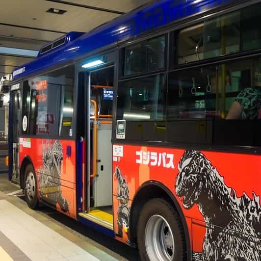 Private Tokyo Shinjuku Bus Tour with Licensed Guide - The Experience and Value