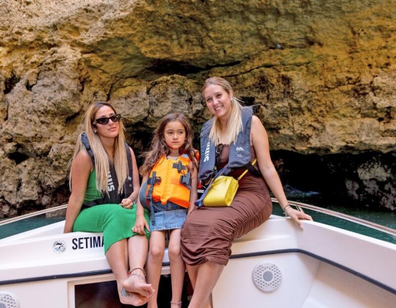 Private Tour 1h30 I Benagil´s Best Caves - Armação de Pêra - The Itinerary in Detail