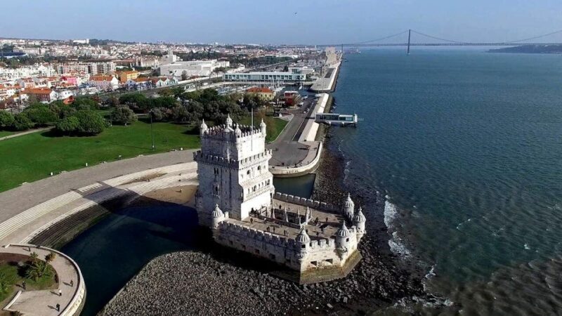 Private Tour (3-H): Belém, Cristo rei & Lisbon Sightseeing - Key Points