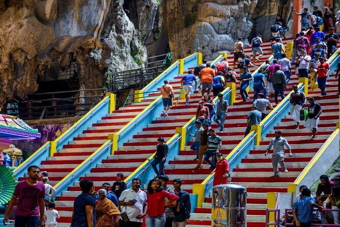 Private Tour: 3 in 1 Day Trip to Batu Caves, Bukit Melawati & Fireflies - Why This Tour Works for Travelers