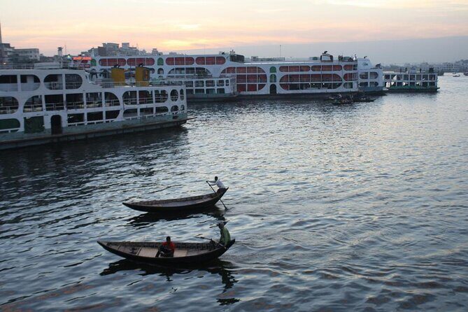Private Tour: 4 Days - Bangladesh Life & Cultural Tour - The Ganges Delta Life - Exploring Dhaka: A City of Contrasts and History