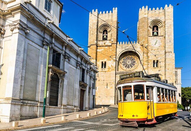 Private Tour 8 Hours Lisbon - Key Points