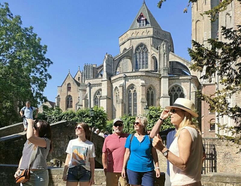 Private tour : Admire the Madonna of Michelangelo! - Exploring Bruges with a Private Guide