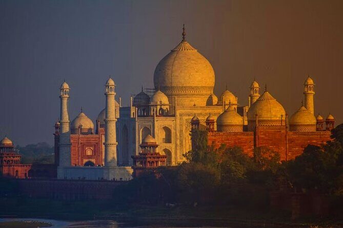 Private Tour : Agra and the Taj Mahal Day Trip from Delhi - Experience the Classics: The Itinerary in Detail