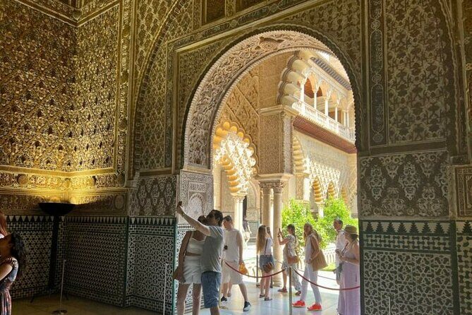 Private Tour Alcazar Seville Cathedral and Giralda Tower Climb - Practical Details & What to Expect