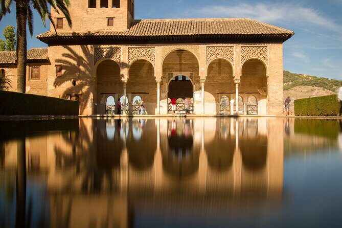Private Tour Alhambra, Generalife and Nasrid Palaces - The Value of a Private Tour