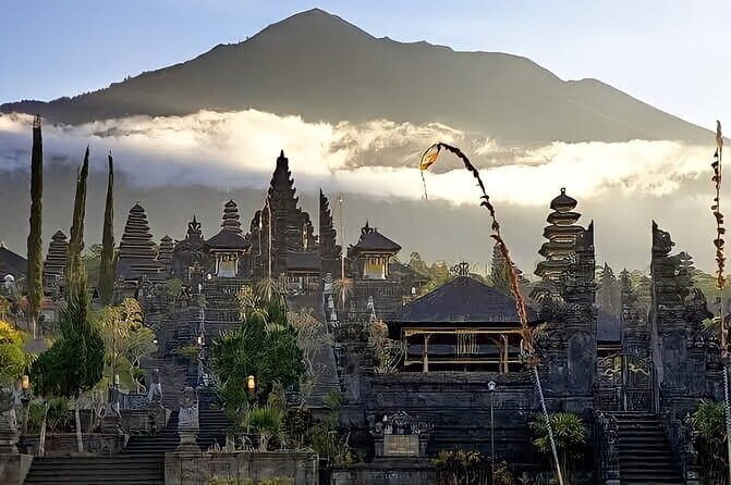 Private tour : Amazing trekking mount Agung sunrise by psr agung - Key Points