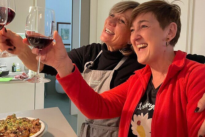 Private Tour and Cooking Class in Milano with a Milanese Family - Discovering Milan’s Iconic Landmarks