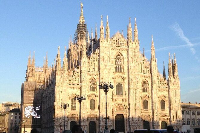 Private Tour and Cooking Class in Milano with a Milanese Family - Practical Details and Value